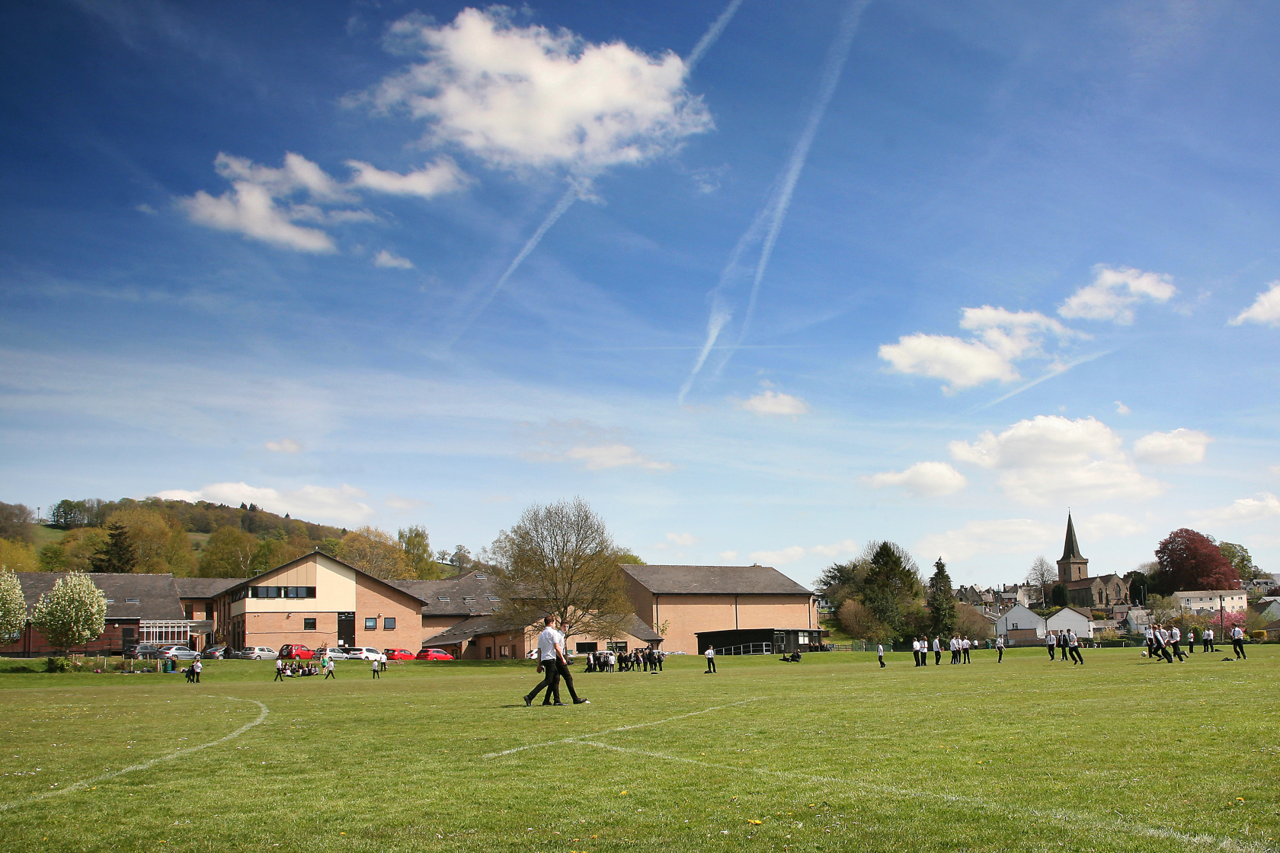 Blended learning: Crickhowell High School - Hwb